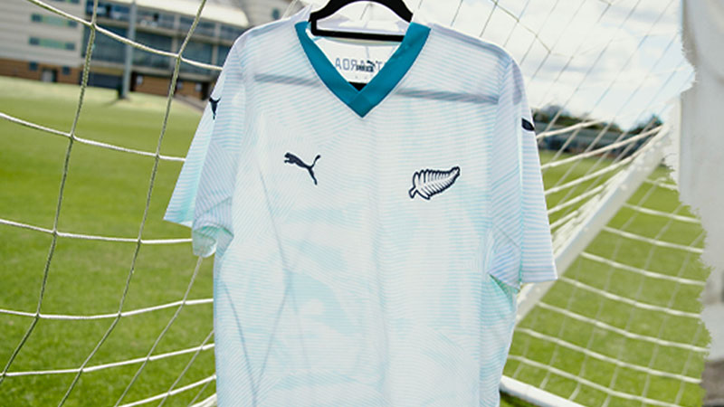 新サプライヤーはPUMA！ニュージーランド代表が2024新ユニフォームを発表 「白と黒の2色を継続」 ｜Qoly サッカーニュース