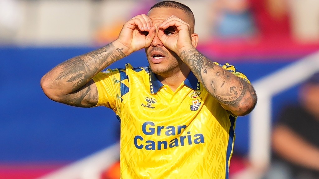 バルサ出身スペイン人ストライカーがJクラブをSNSでフォロー！？今季スペイン1部で21試合8得点 ｜Qoly サッカーニュース