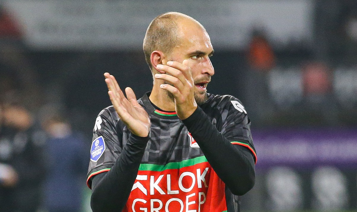 試合中に倒れたNECのFWドスト、除細動器を体内に埋め込んで退院 ｜Qoly サッカーニュース