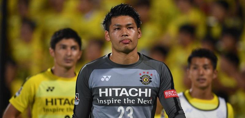 GK中村航輔、今季のJ1でやった「神セーブ19連発」を120秒で見る ｜Qoly サッカーニュース