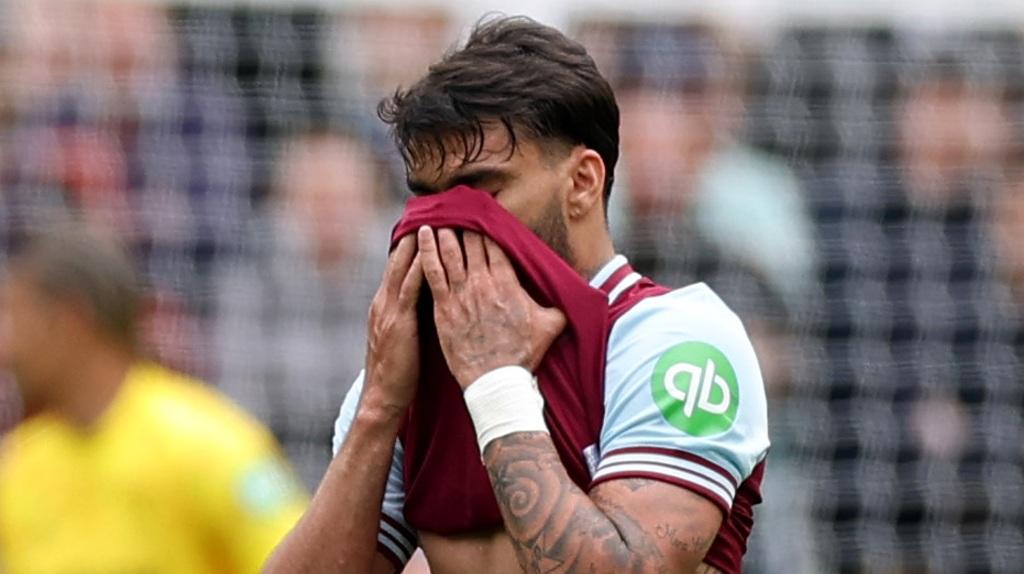 最悪永久追放も！？ウェストハムMFパケタ、イエローカードで泣くなど感情的に…妻は「悪夢のような生活を…」 ｜Qoly サッカーニュース