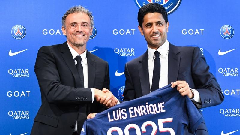 ルイス・エンリケ監督就任会見が3時間遅れ。PSG会長は「監禁＆拷問容疑で家宅捜索」を受けていた ｜Qoly サッカーニュース